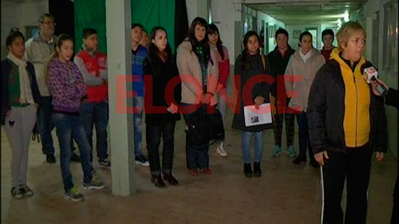La comunidad educativa de la técnica Nº21 se muda a su nuevo edificio ...