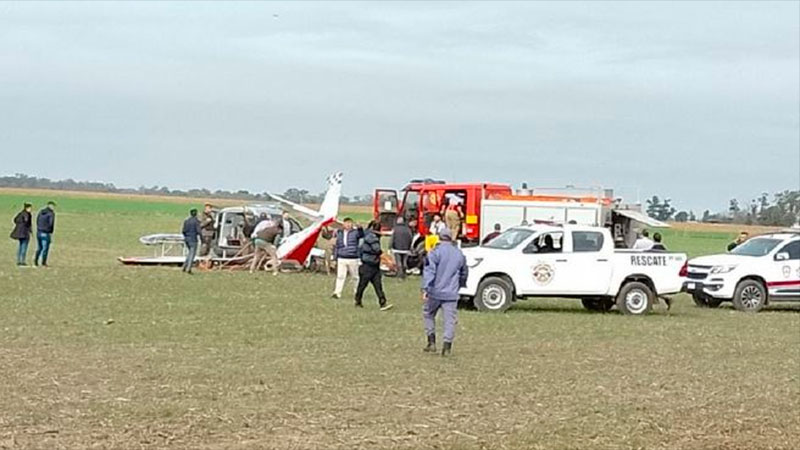 Murieron dos personas al estrellarse una avioneta en Chaco: el impactante video | Elonce.com