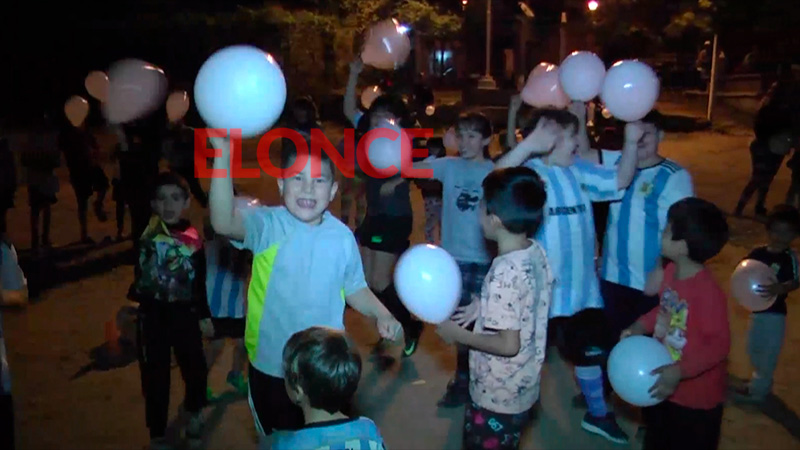 Realizaron una suelta de globos en homenaje a Santino Romero | Elonce.com