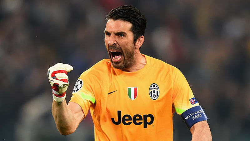El histórico arquero italiano Gianluigi Buffon anunció su retiro a los 45 años | Elonce.com