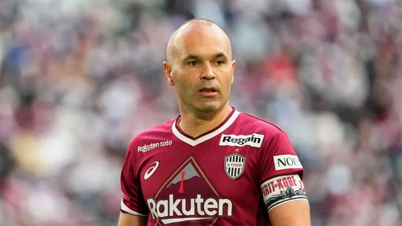 A sus 39 años, Andrés Iniesta es nuevo jugador del Emirates Club ...