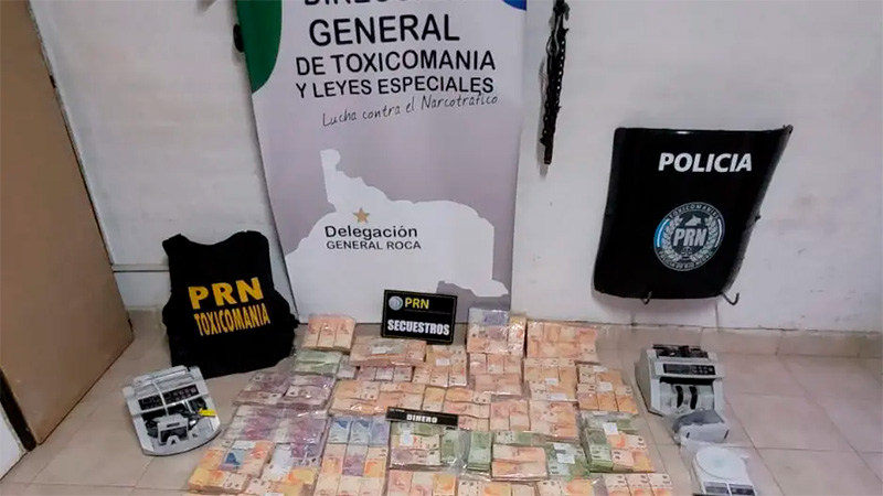 Secuestraron 24 millones de pesos, más de 2.000 dólares y un kilo de ...