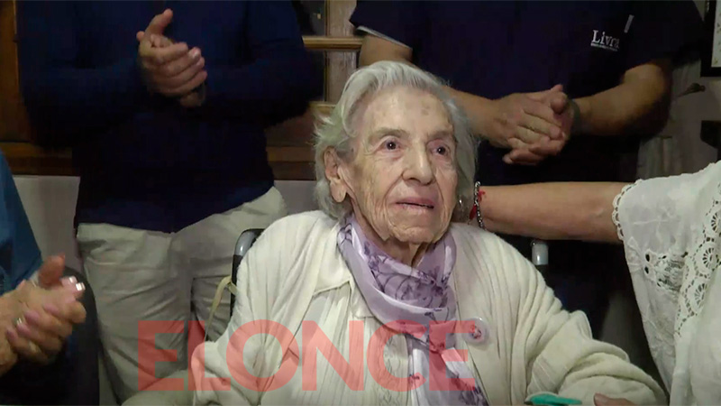 Lidia cumplió 101 años y lo festejó rodeado de sus hijos y ex alumnos ...