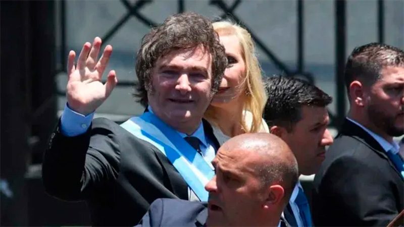 Milei firmó su primer DNU y se confirmó que habrá nueve ministerios ...