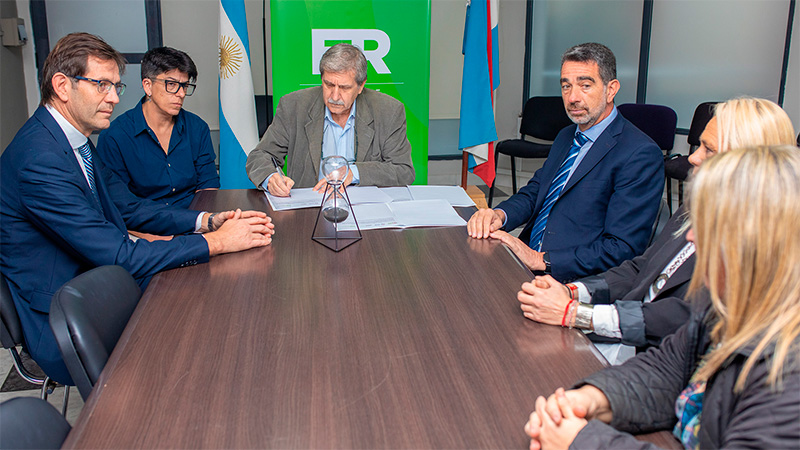 Salud, Iafas y Iapser renovaron un convenio para realizar colectas de ...