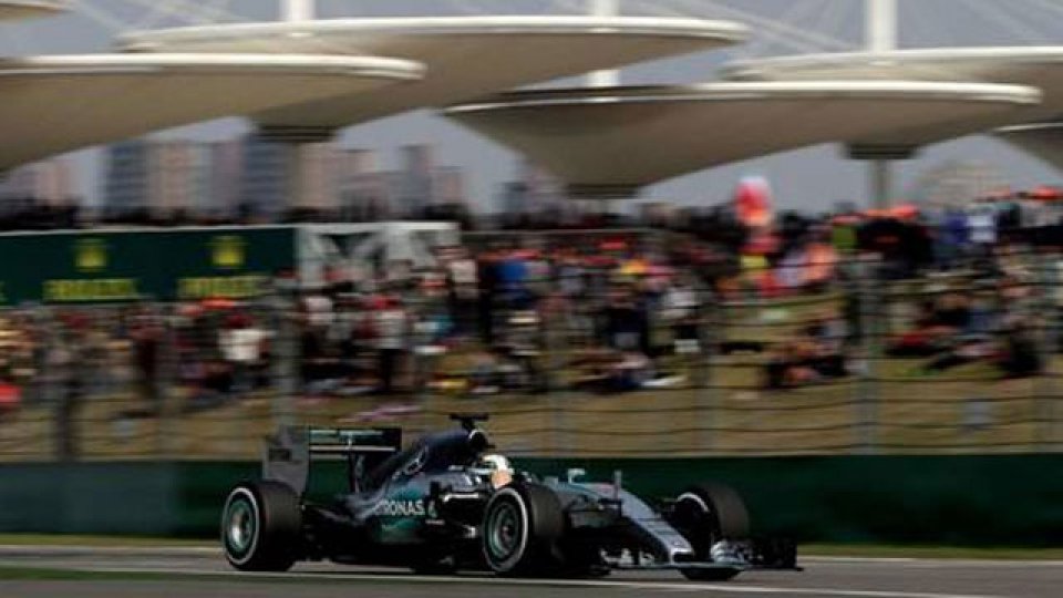 Hamilton no afloja y se quedó con la pole en el GP de China | Elonce.com