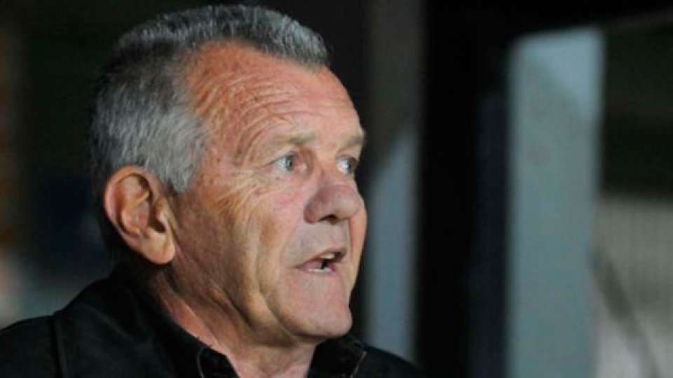 El entrenador Jorge Solari fue internado en estado delicado ...
