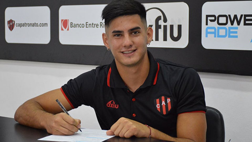 Alexander Sosa renovó su contrato con Patronato | Elonce.com