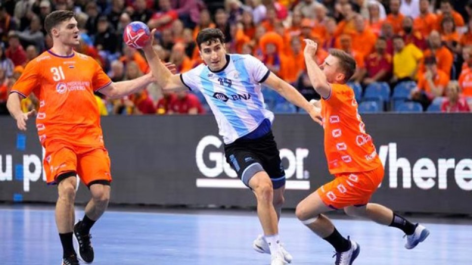 Mundial de handball: Argentina comenzó con el pie izquierdo ante Países ...