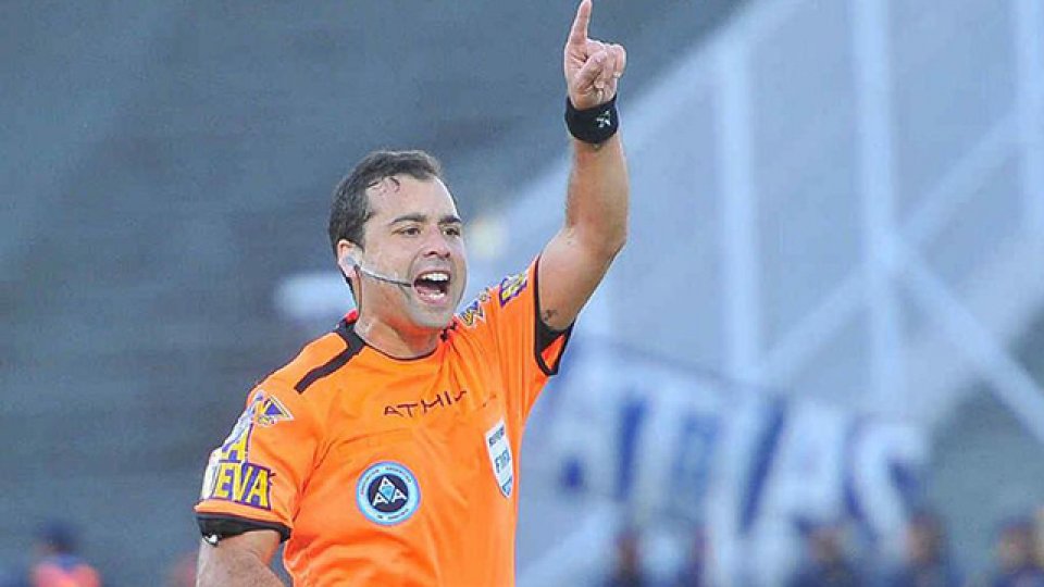Confirmaron el árbitro para el debut de Patronato en Primera Nacional ...