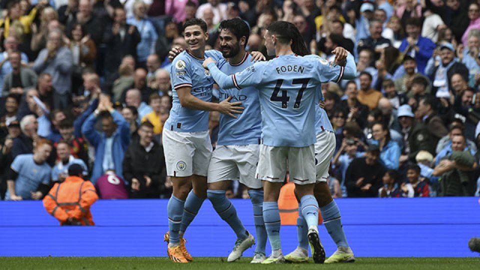 Con Julián de titular, City ganó de nuevo y se acerca al título de liga ...