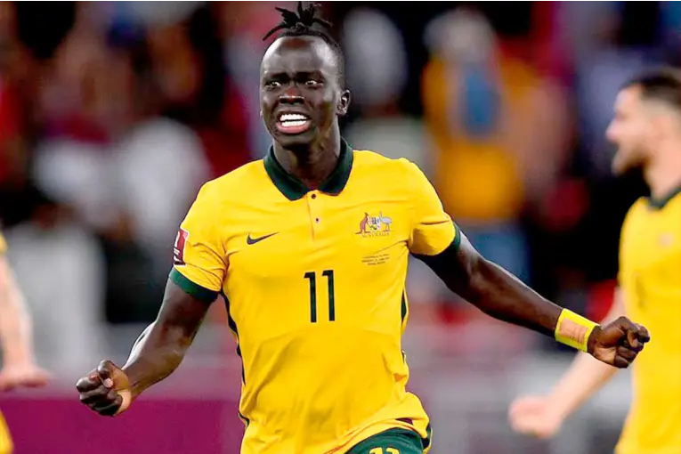Awer Mabil, de refugiado en África a figura en el Mundial | Elonce.com